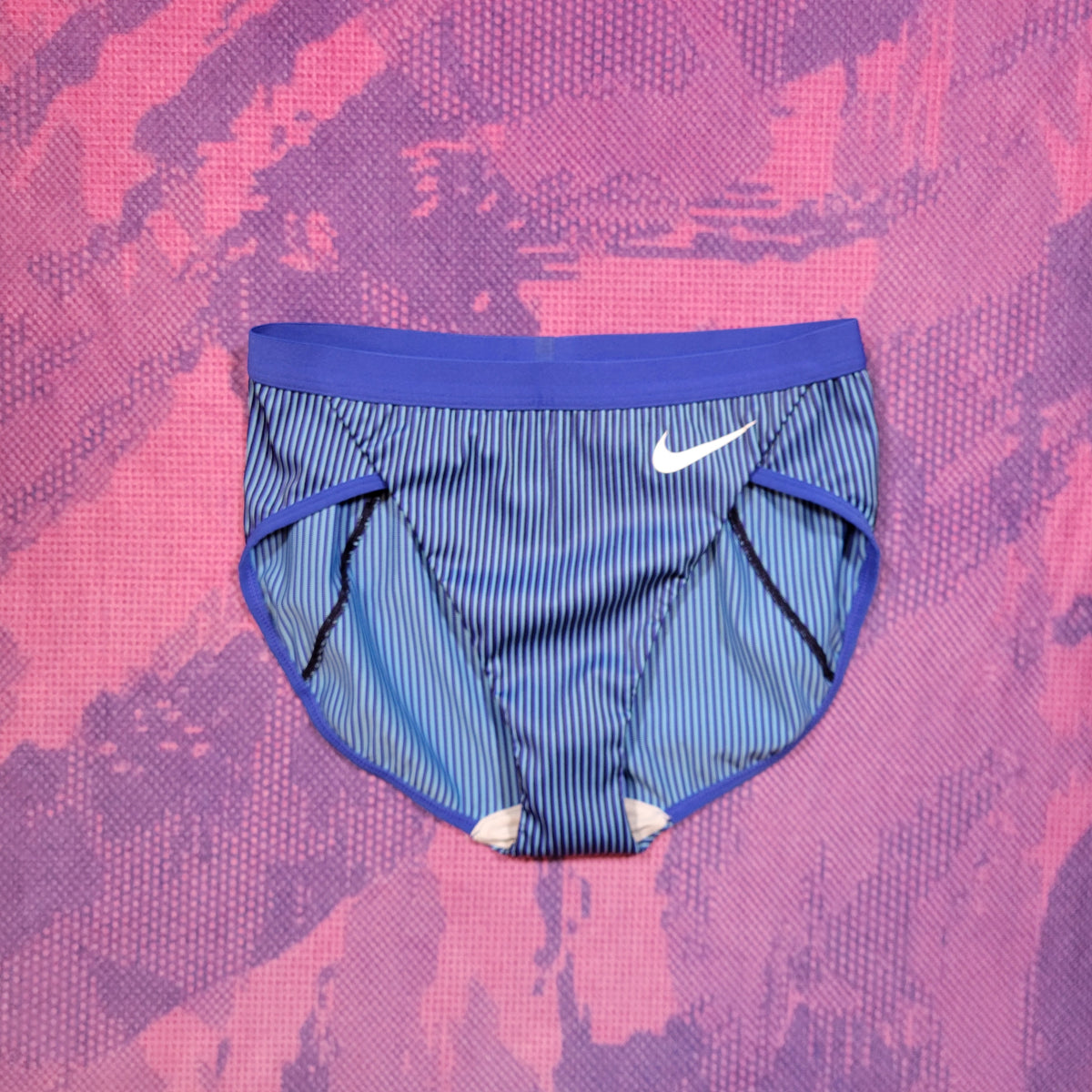 2024 Nike UAC Pro Elite Buns (S) - Womens – Bell Lap Track and Field