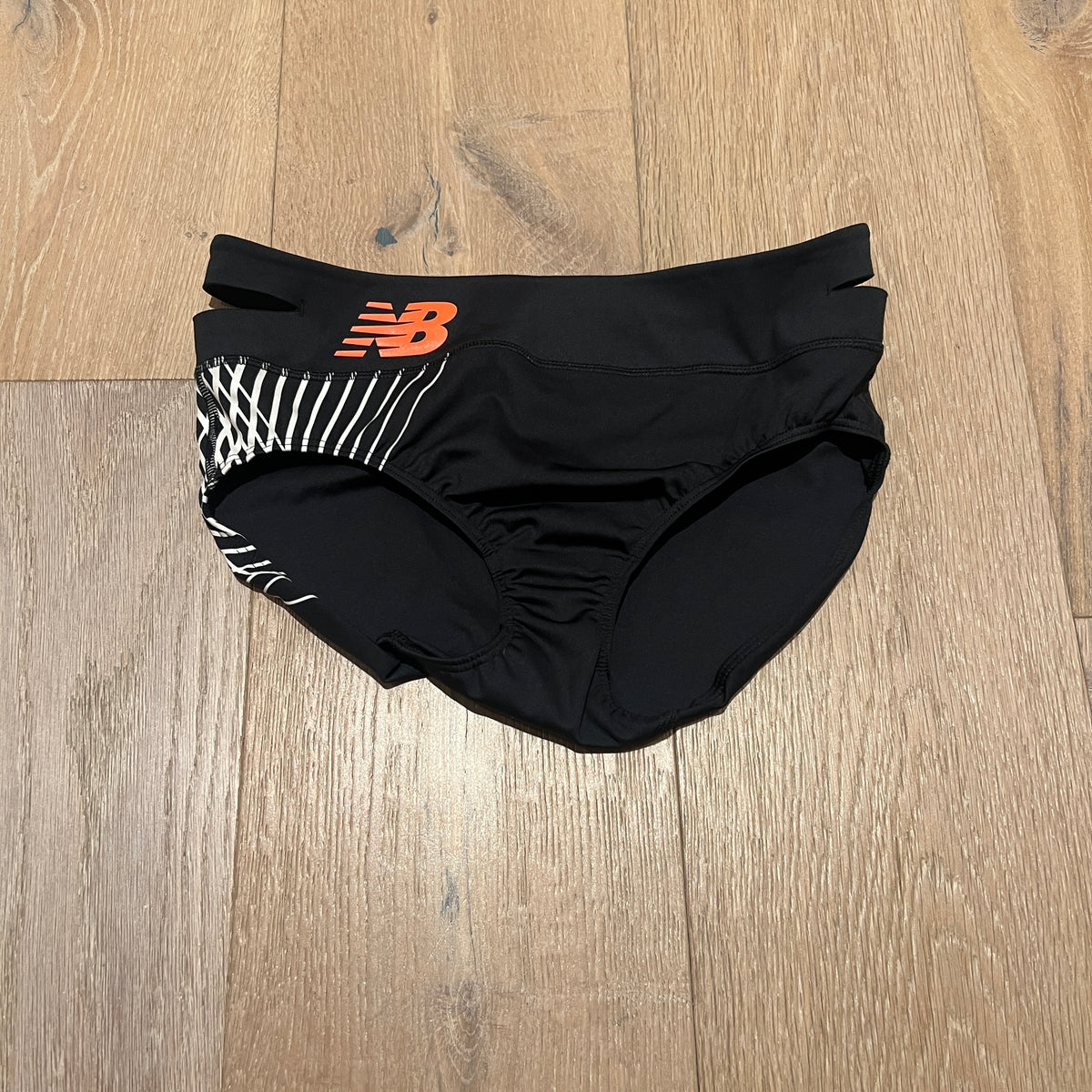 New Balance Pro Elite Racing Buns (S - Womens) – Bell Lap Track and Field